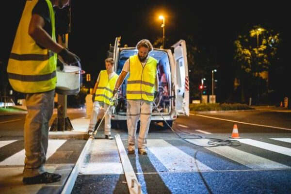 The Importance of Reflective Vests: Staying Safe in Low Visibility ...